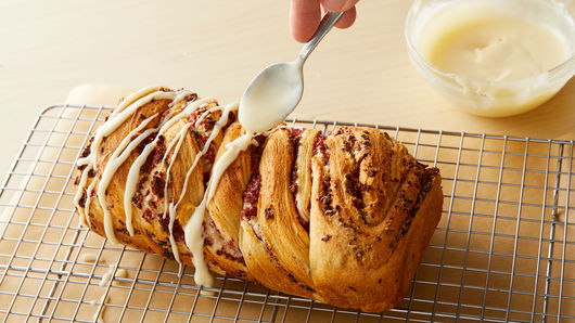 Strawberries and Creme Twisted Crescent Loaf Recipe - Pillsbury.com
