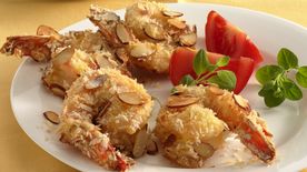 Mandarin-Almond Shrimp Recipe - BettyCrocker.com