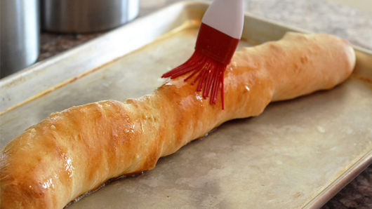 Cheesy Garlic Pull-Apart Loaf Recipe - Pillsbury.com