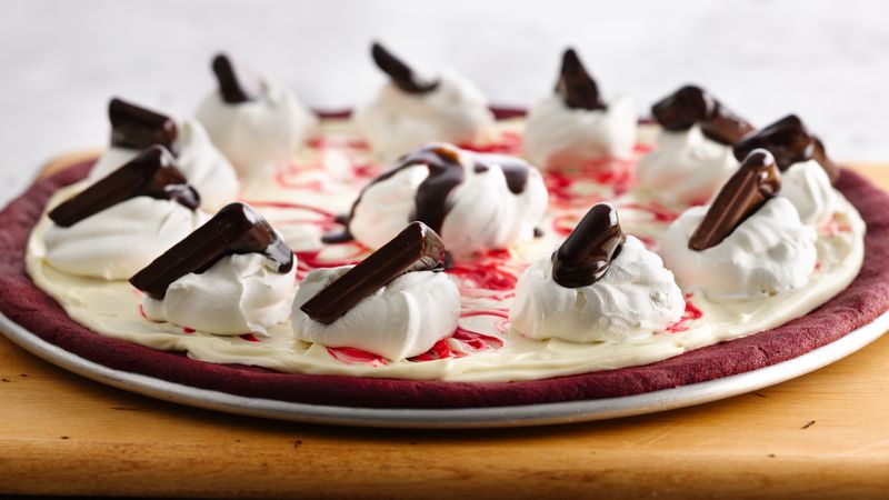 Red Velvet Delight Cookie Pizza Recipe - Pillsbury.com