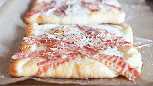 Bacon and Egg Crescent Squares Recipe - Tablespoon.com