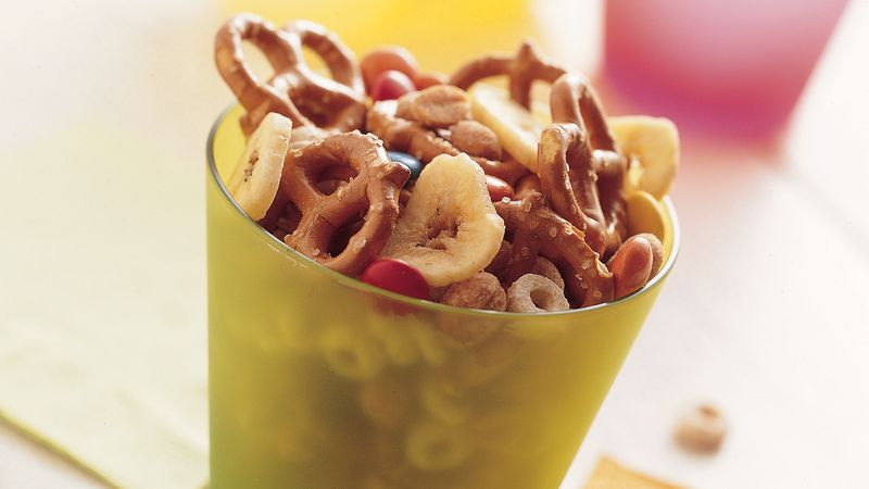 Sweet and Crunchy Snack Mix Recipe - BettyCrocker.com