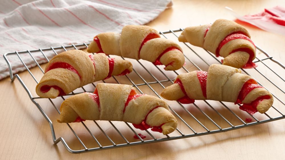 Strawberry Crescent Snacks recipe from Pillsbury.com