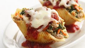 Chicken- and Spinach-Stuffed Shells Recipe - BettyCrocker.com