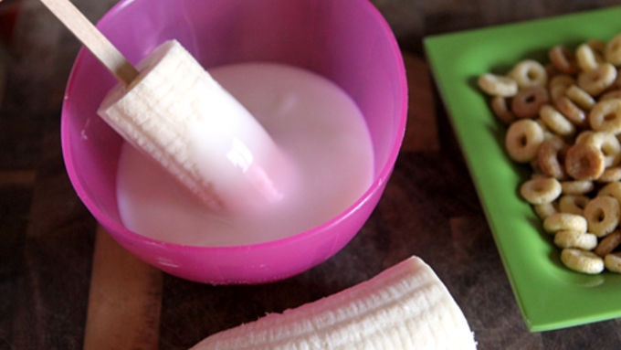 Fro-Yo Fruit on Sticks Recipe - Tablespoon.com