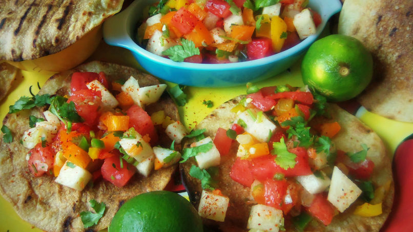 Receta de Salsa Picante de Sandía & Jícama con Tostadas a la Parrilla ...