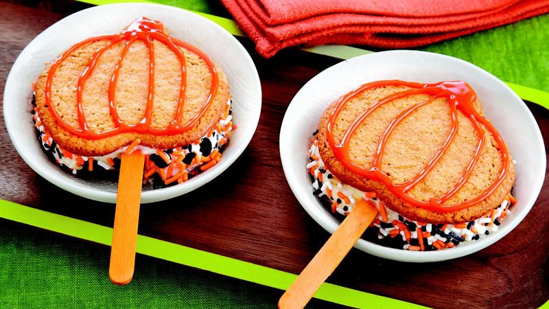 Pumpkin “I Scream” Cookie Pops Recipe - BettyCrocker.com