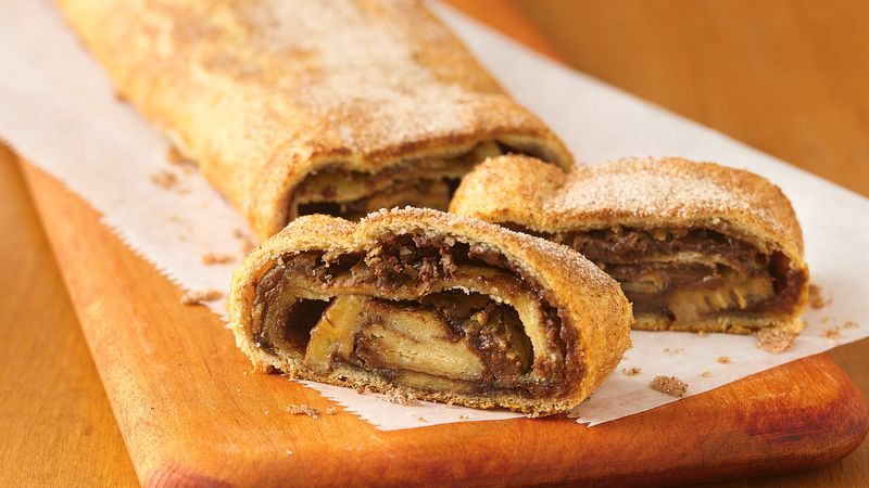 Choco-Peanut Butter-Banana Breakfast Strudel Recipe - Pillsbury.com