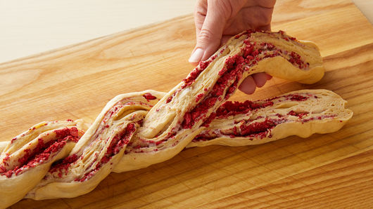 Strawberries and Creme Twisted Crescent Loaf Recipe - Pillsbury.com
