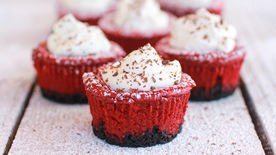 Red Velvet Whoopie Pies Recipe - BettyCrocker.com