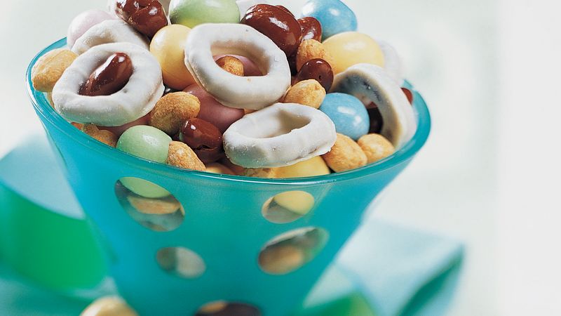 Party Time Snack Mix Recipe - BettyCrocker.com
