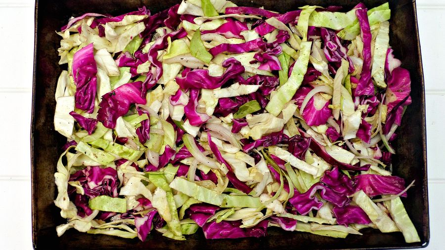 Receta de Repollo Asado con Chorizo | QueRicaVida.com