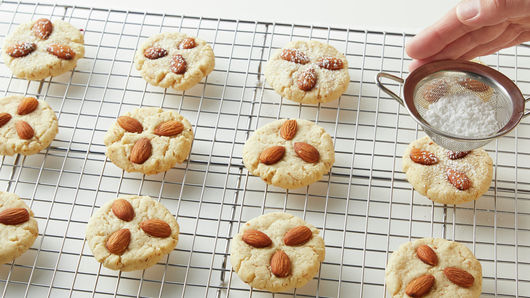German Almond Cookies Recipe - Pillsbury.com