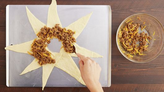 Spider Taco Crescent Ring Recipe - Pillsbury.com
