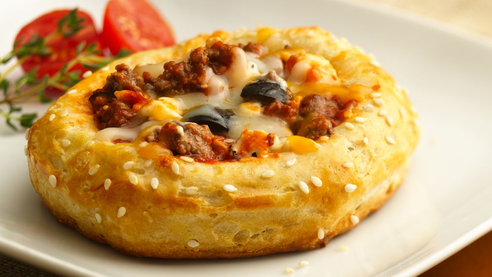Double Cheeseburger Pizza Rounds recipe from Pillsbury.com