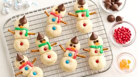Easy Snowman Cookies Recipe - BettyCrocker.com
