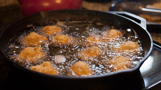 Sweet Tea Fried Chicken Bites Recipe - Tablespoon.com