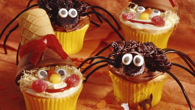 Scarecrow and Spider Cupcakes Recipe - BettyCrocker.com