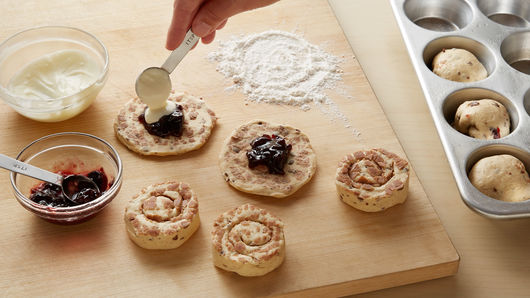 Cherry-Cream Cheese Crumb Cake Bombs Recipe - Pillsbury.com