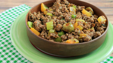 Pork Picadillo Recipe - QueRicaVida.com
