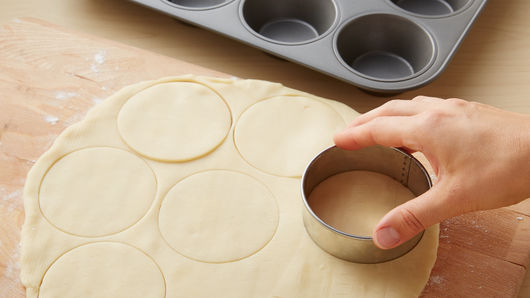 Mini Apple Pies Recipe - Pillsbury.com