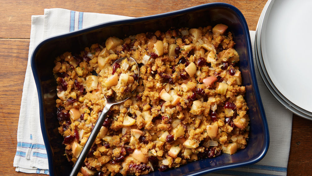 Cranberry-Cornbread Stuffing Recipe - Pillsbury.com
