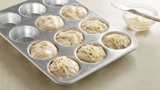 Mini Chicken Pot Pies Recipe - Pillsbury.com