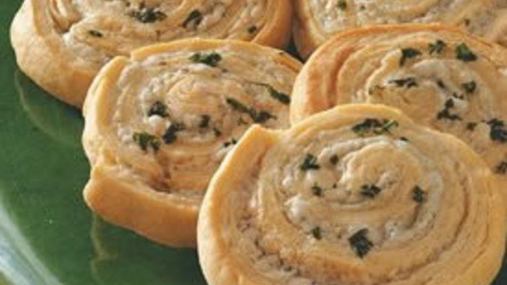 Easy Cheddar Twisters recipe from Pillsbury.com