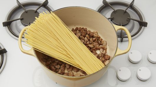 One-Pot Creamy Spaghetti Recipe - Pillsbury.com