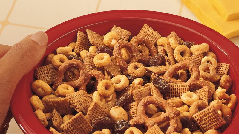 Golden Snack Mix Recipe - BettyCrocker.com