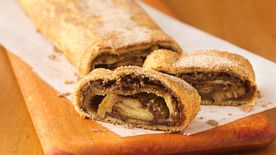 Apple Strudel Recipe - Pillsbury.com