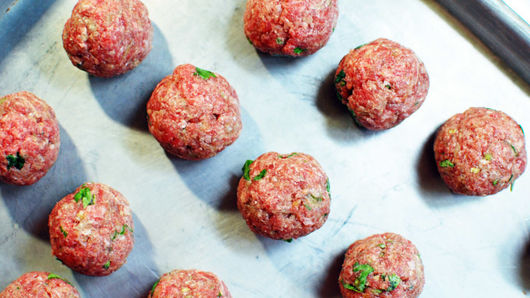 Easy Root Beer BBQ Meatballs Recipe - Tablespoon.com