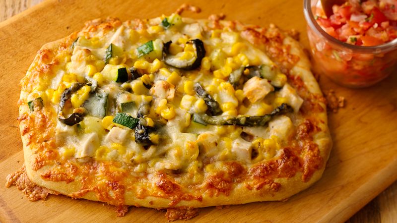Roasted Poblano Chicken Pizzettas Recipe - Pillsbury.com
