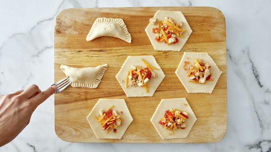 Air Fryer Mini Chicken Empanadas Recipe - Pillsbury.com