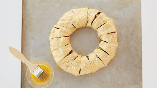 Veggie-Stuffed Holiday Crescent Wreath Recipe - Pillsbury.com